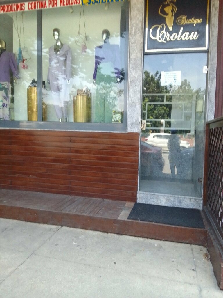 Dış giyim mağazası Boutique crolau, Loanda, foto