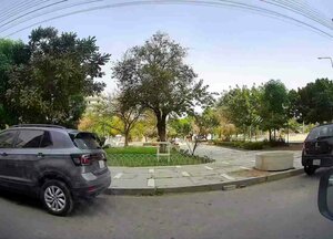 Urban Park (Department of Cochabamba, Provincia de Cercado, Cochabamba, Calle José Aguirre Acha, 1552), meydan  Cochabamba'dan