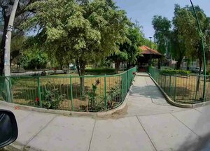 Green Area (Department of Cochabamba, Provincia de Cercado, Cochabamba, Calle Hernán Siles S.), meydan  Cochabamba'dan