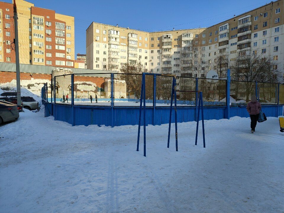 Buz pateni pistleri Ice rink, Perm, foto