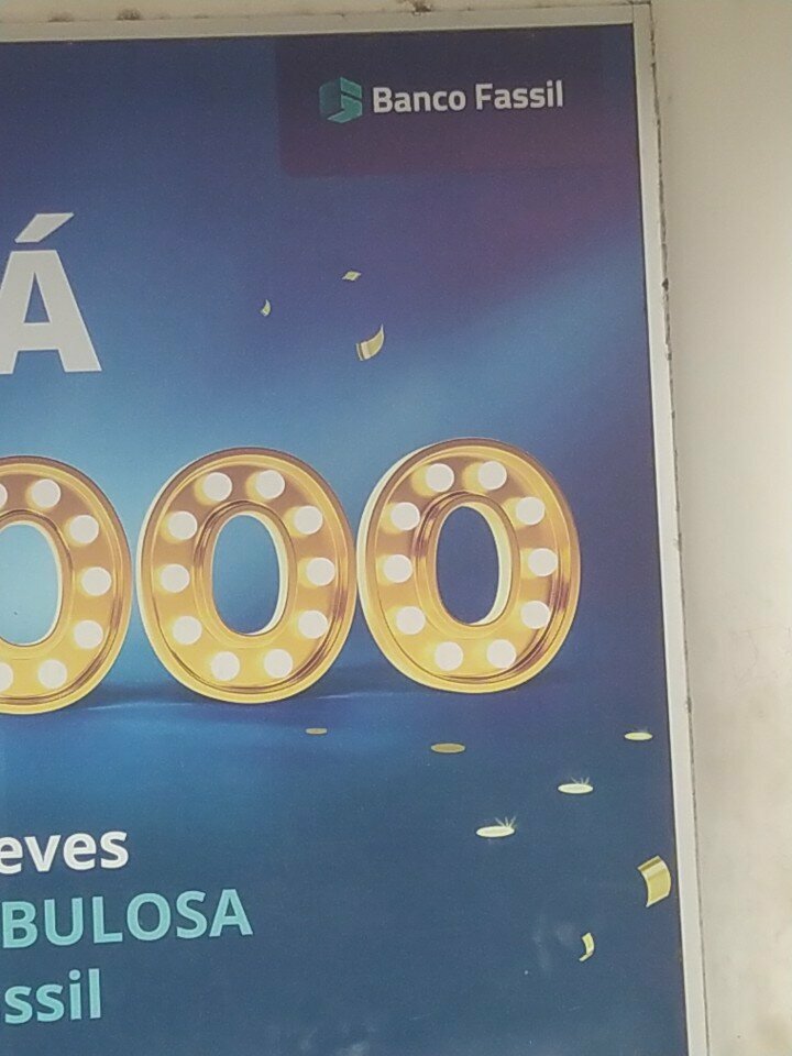 ATM'ler Banco Fassil, Santa‑Krus, foto