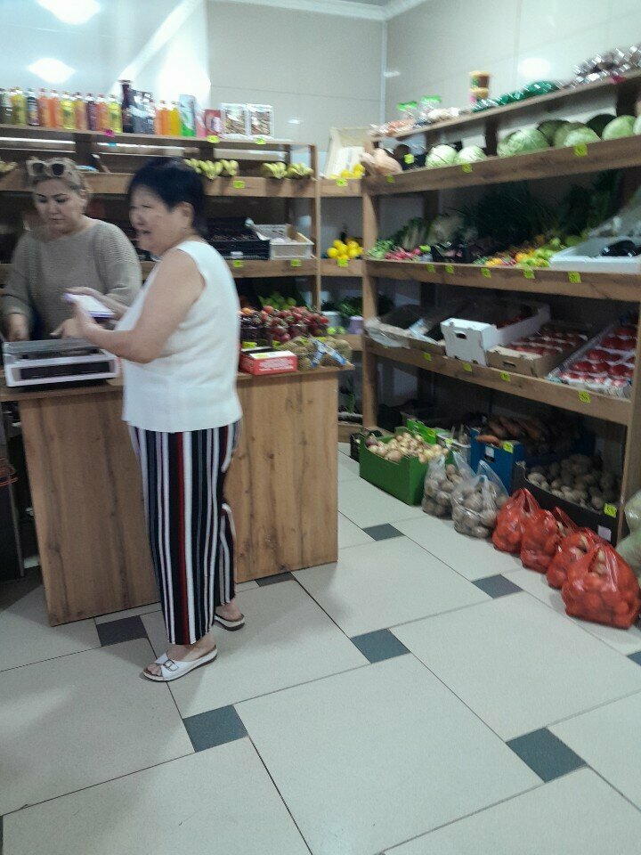 Manavlar Vegetable and Fruit Store, Astana, foto