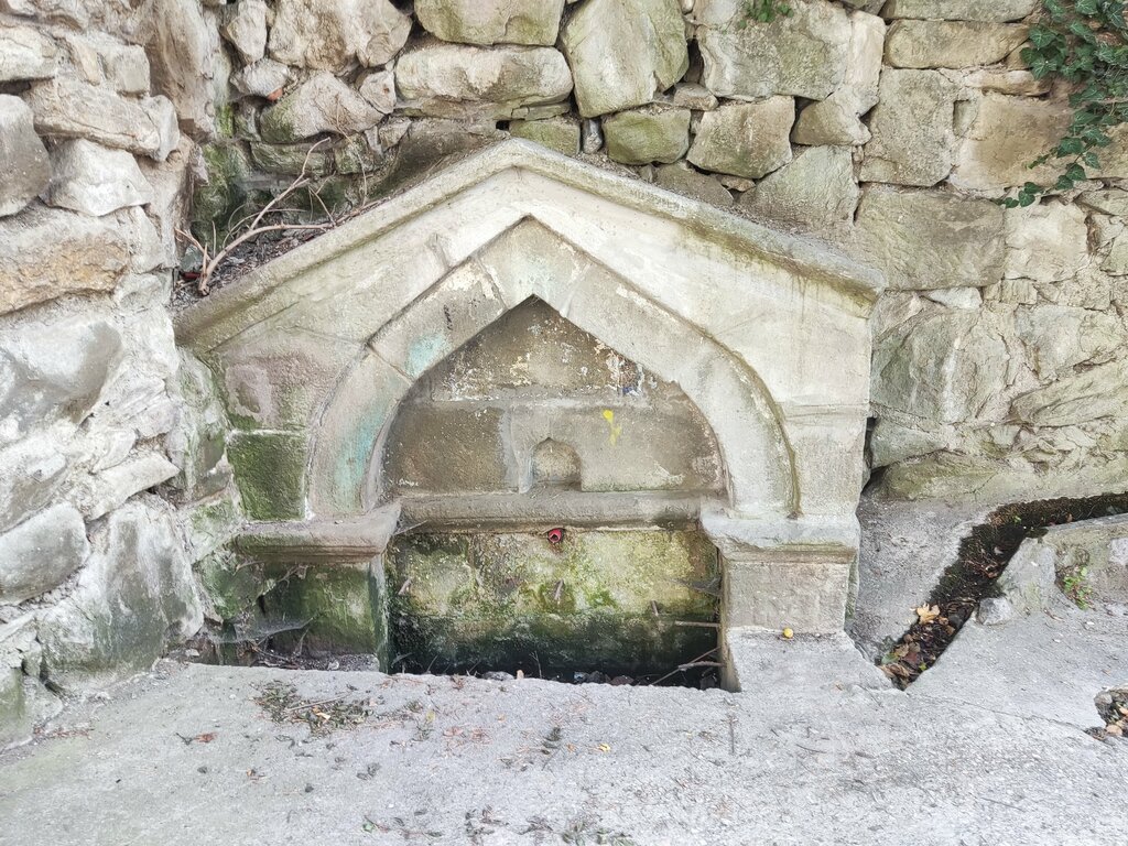 Turistik yerler Дере-Чешме, Yalta, foto