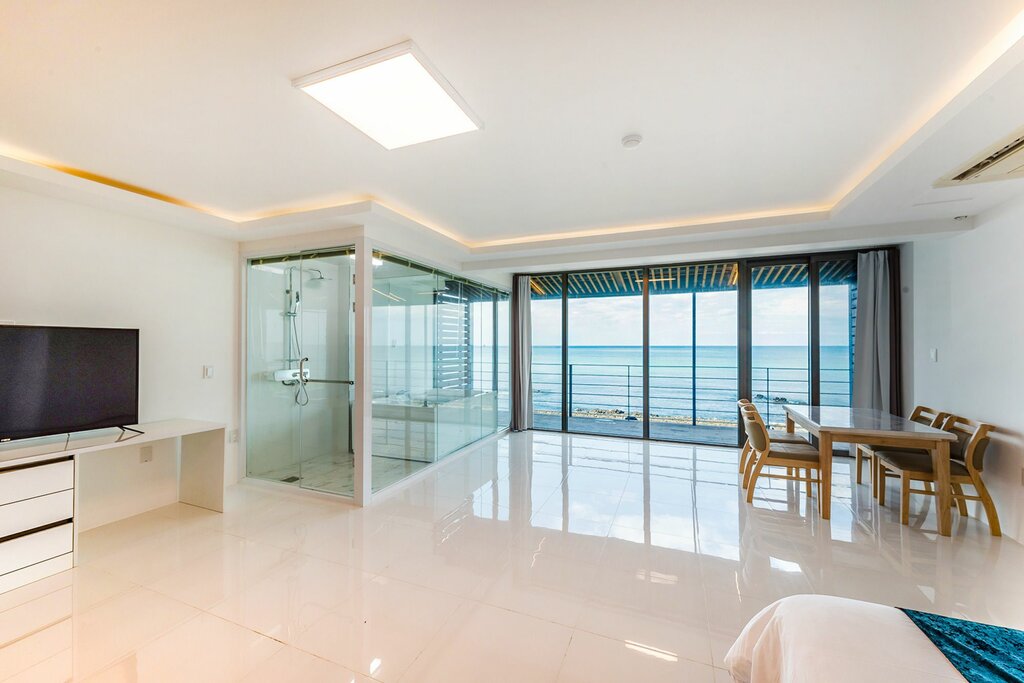 Otel Castle Pool Resort, Dünya, foto