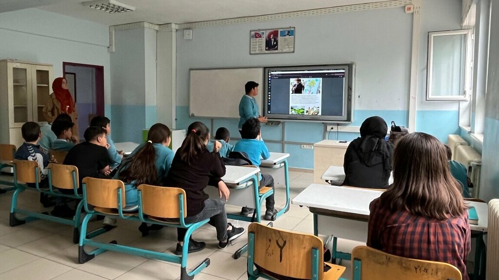 Ortaokul Şehit Cuma Karadavut İmam Hatip Ortaokulu, Yenifakılı, foto