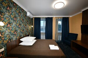 Novozhenovsky  (ulitsa Novozhyonova No:90/1), otel  Ufa'dan