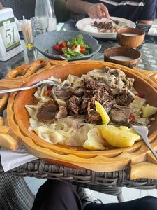 Kausar (Ádirbekov kóshesi No:52, Shymkent), restoran  Çimkent'ten (Şımkent'ten)