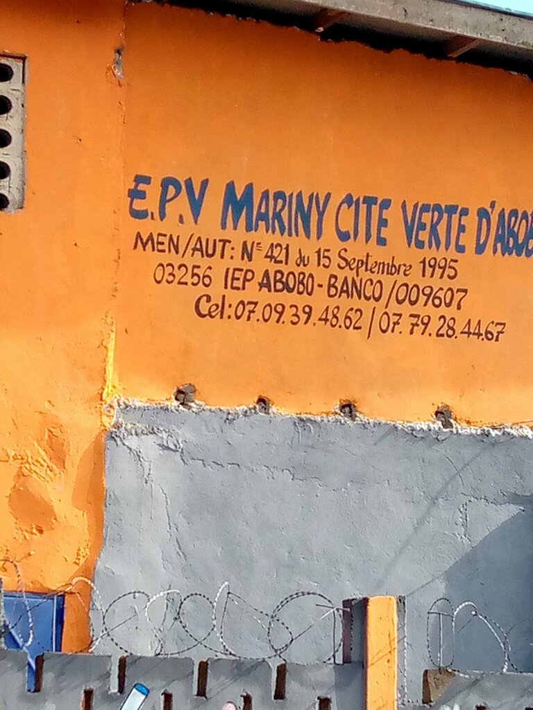 Özel okul École Privée Mariny, Abican, foto