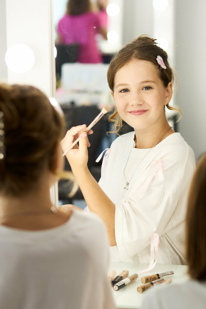 Meslek kursları Подростковый макияж, Moskova, foto