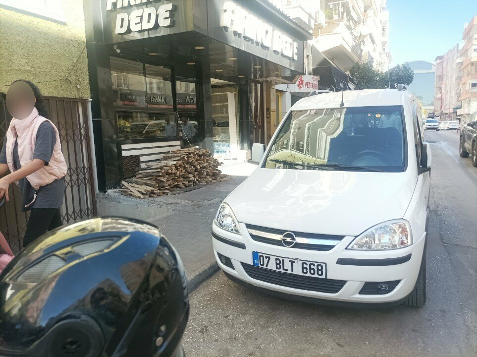 Ekmek fırını Fırıncı Dede, Antalya, foto