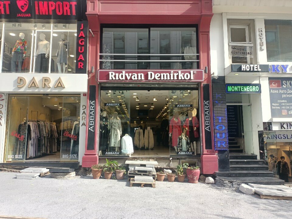 Giyim mağazası Rıdvan Demirkol, İstanbul, foto