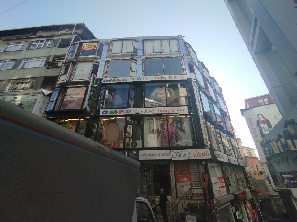 i̇ş merkezi Güneş Pasajı ve İş Merkezi, İstanbul, foto