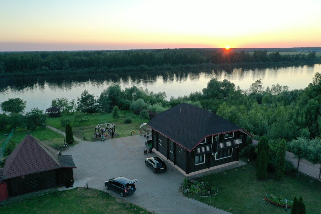 Konuk evi Дом отдыха на Волхове, Novgorodskaya oblastı, foto
