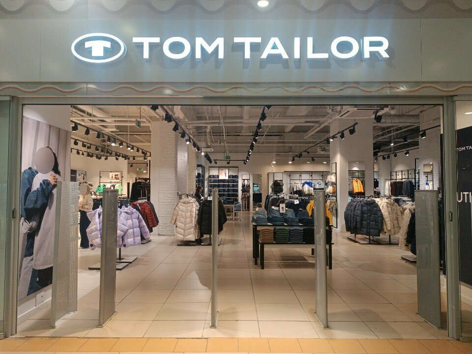 Giyim mağazası Tom Tailor, Çeliabinsk, foto