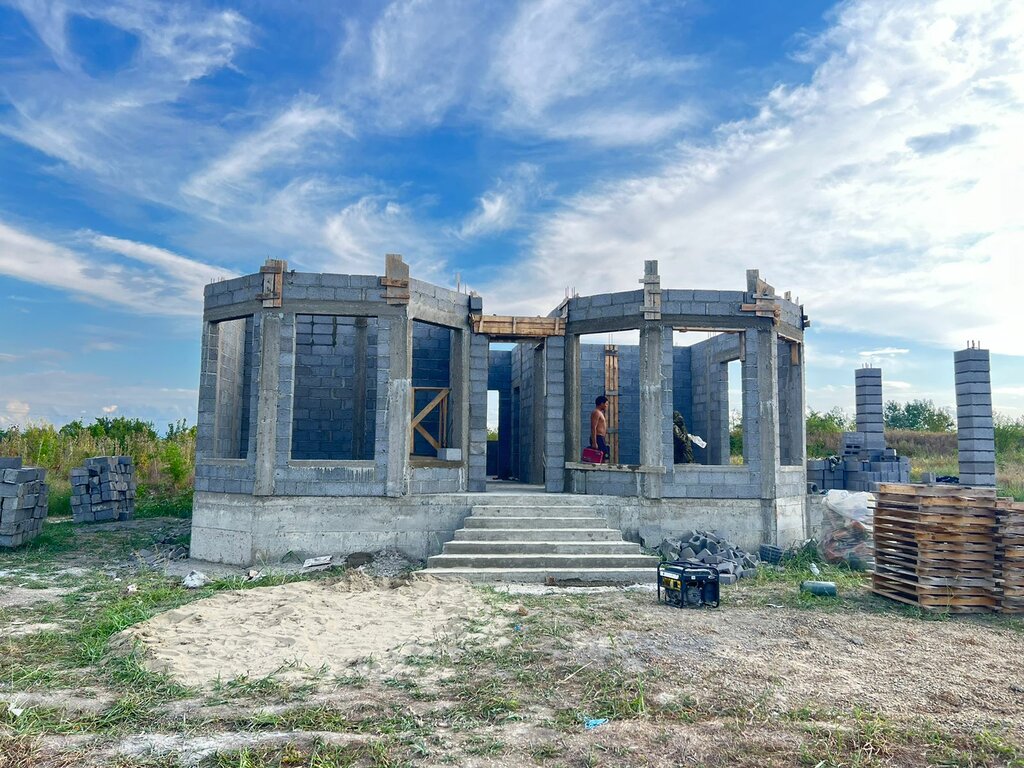 Yazlık ev inşaatı Fortress Stroy, Krymsk, foto