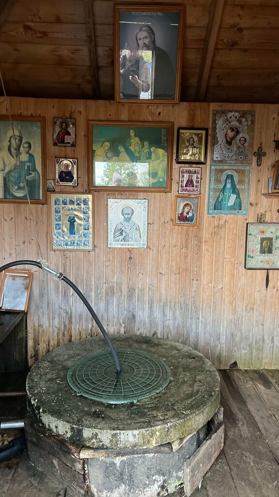 Şapel, haç anıtı Часовня Серафима Саровского, Mordovya, foto