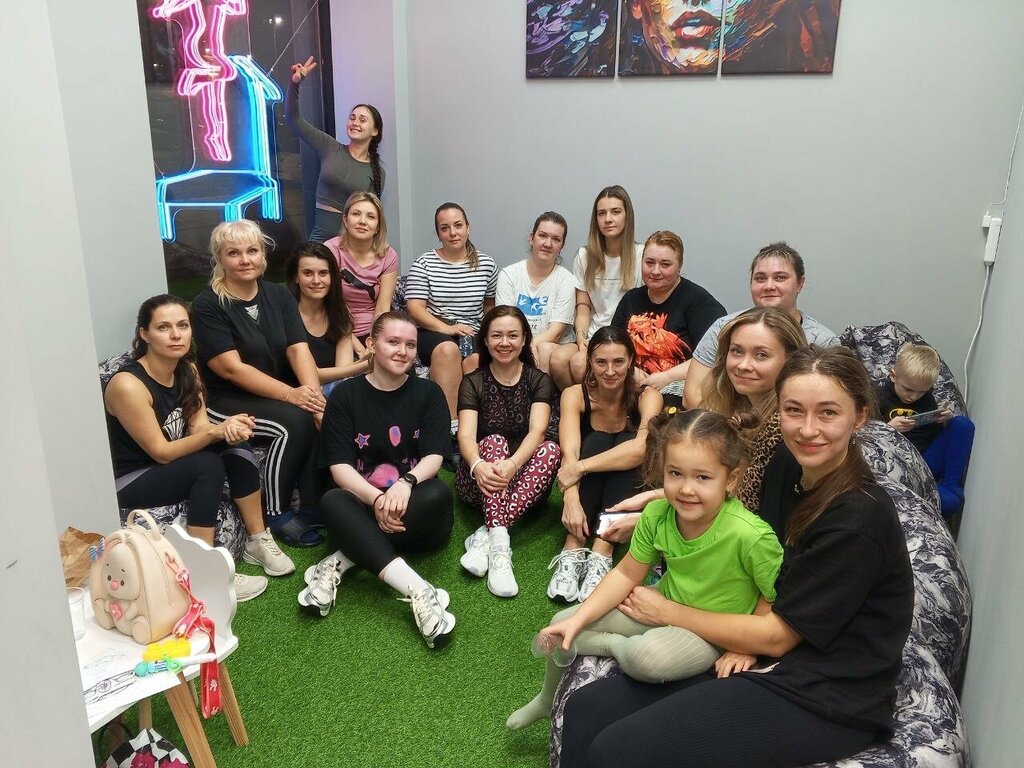 Fitness kulüpleri JumPoint, Krasnoyarsk, foto