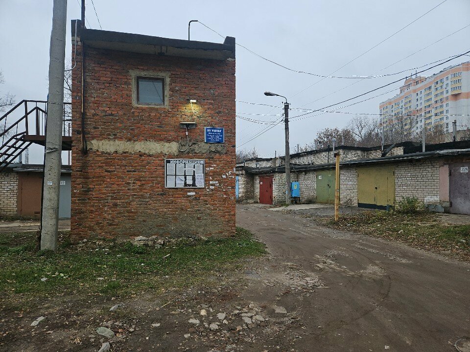 Garajlar ГК Водопад, Orel, foto