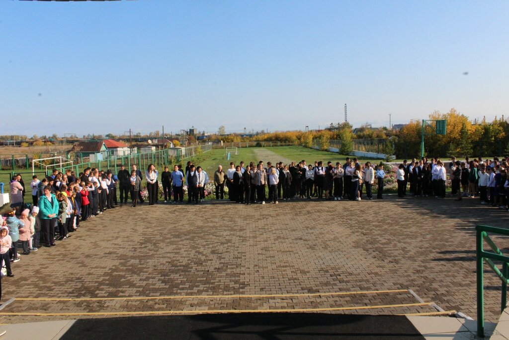 Ortaokul Ksu Mamlyut Secondary School No. 2, Mamlût (Mamliutka), foto