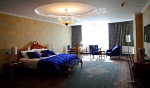 Damas International Hotel (Jumabek street No:107, Bishkek), otel  Bişkek'ten