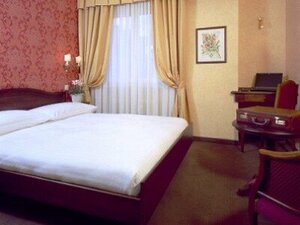 International au Lac Historic Lakeside Hotel (Via Nassa No:68, Lugano), otel  Lugano'dan