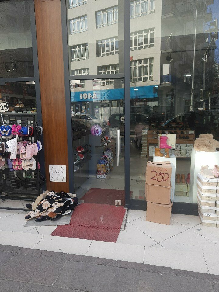 Ayakkabı mağazaları Sarı Kundura & Muya, Ankara, foto