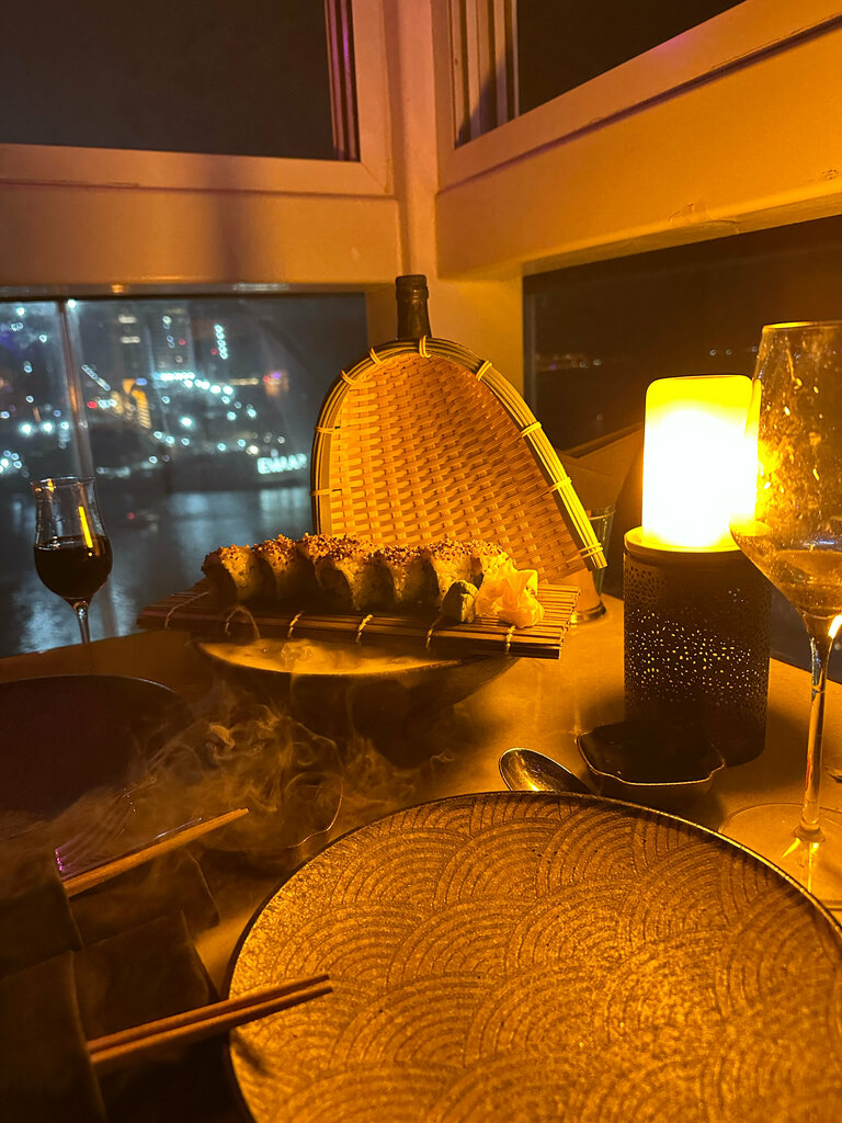 Restoran Barfly by Buddha - Bar Dubai, Dubai, foto