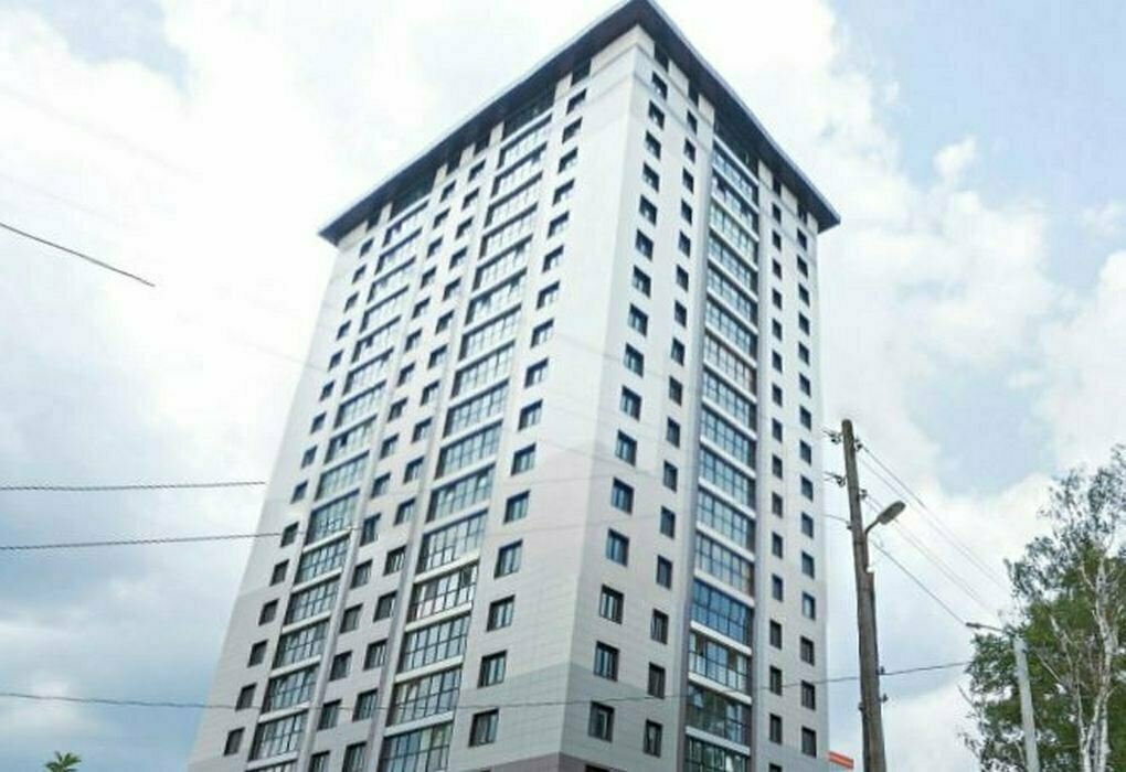 Konut blokları На ул. Калинина, 7, Kirov, foto