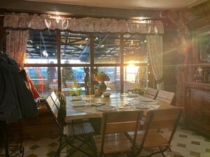 Ilinskiye Kholmy (No:103, selo Ilyinskoye), restoran  Moskova ve Moskovskaya oblastından