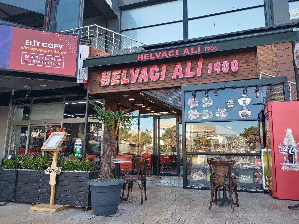 Şekerleme tatlı ve pastacılık ürünleri Ataşehir Helvacı Ali, İstanbul, foto