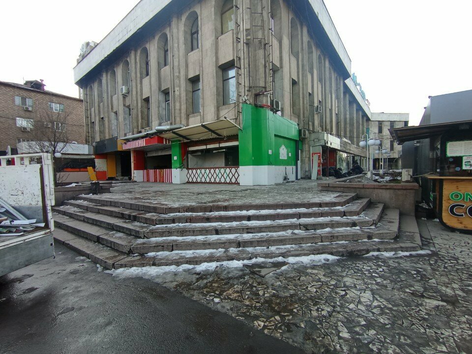 Fast food Begemot, Bişkek, foto