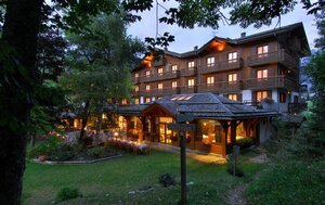 Beauregard (Auvergne-Rhône-Alpes, Haute-Savoie, Arrondissement d'Annecy, La Clusaz, Montée du Bossonnet, 90), otel  La Clusaz'dan