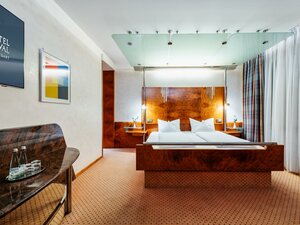 Hotel Royal (Sophienstraße No:35, Stuttgart, Stadt Stuttgart), otel  Stuttgart'tan