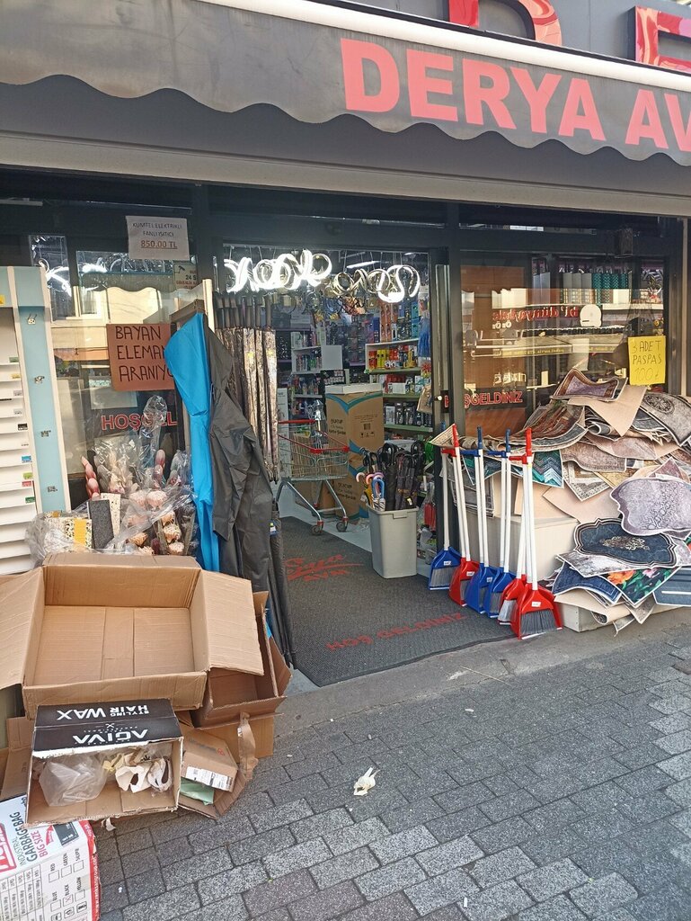 Ucuzluk mağazası Derya Avm, İstanbul, foto