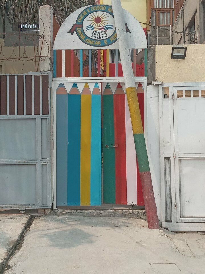Anaokulları Creche e colégio, Loanda, foto
