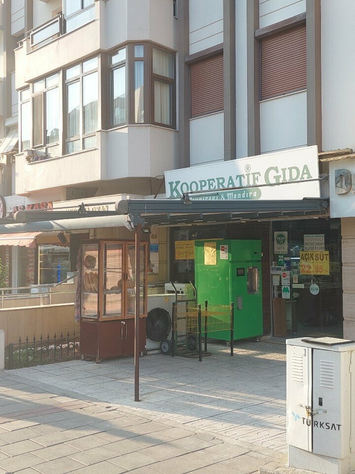 Süt ürünleri satış mağazaları Kooperatif Gıda Peynirevi ve Mandıra, İzmir, foto
