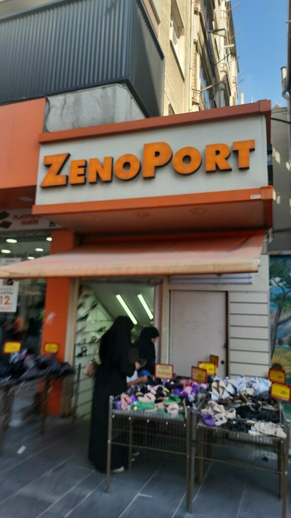 Ayakkabı mağazaları Zenoport, İstanbul, foto