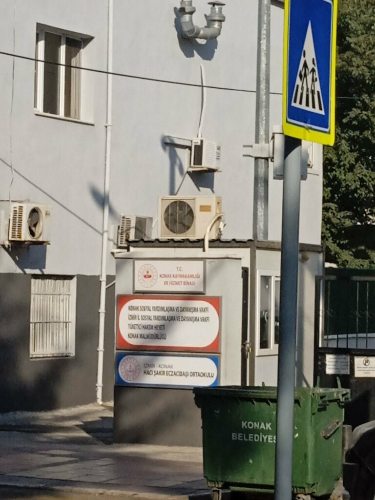 Sigorta şirketleri Allianz Sigorta, İzmir, foto