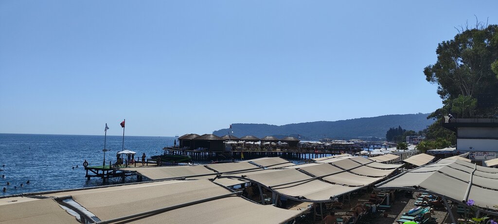 Stadyum Futbol Sahası, Kemer, foto