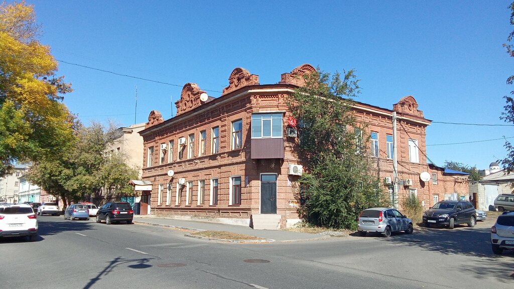 Turistik yerler Дом М.Н. Камбулиной 1860-е гг. Памятник архитектуры, Orenburg, foto