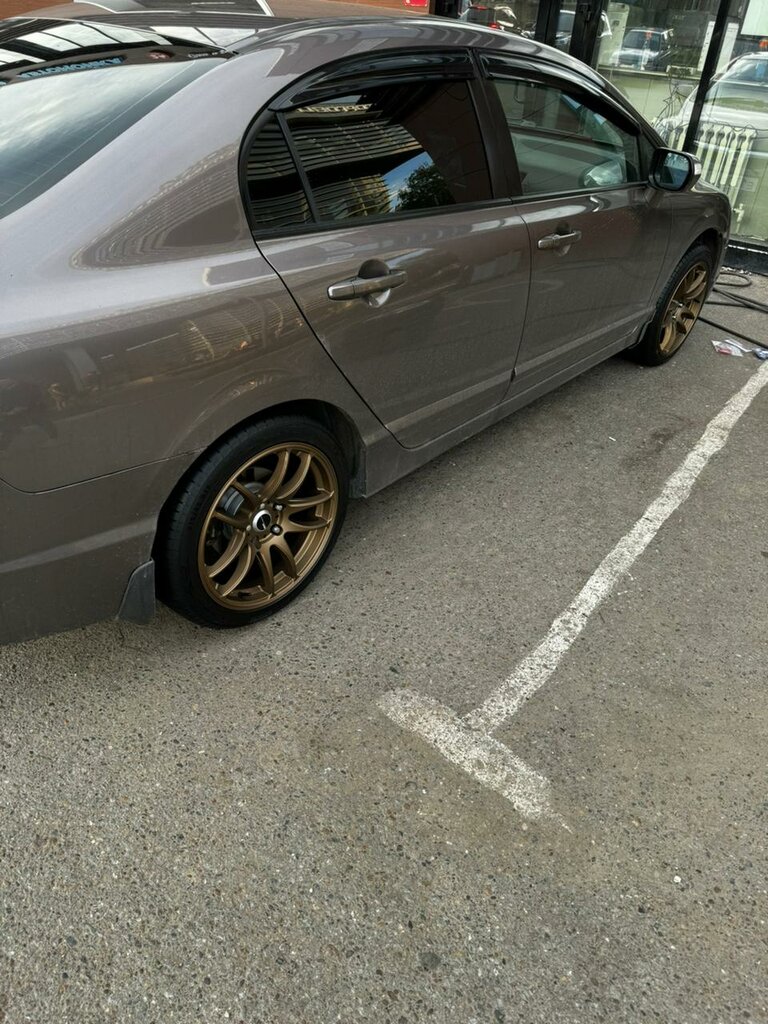 Jant ve lastikçiler Шины и диски, Kazan, foto