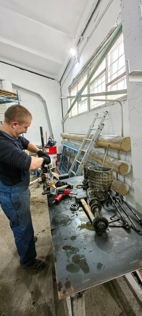 Manuel şanzımanın onarımı AlfaService, Omsk, foto