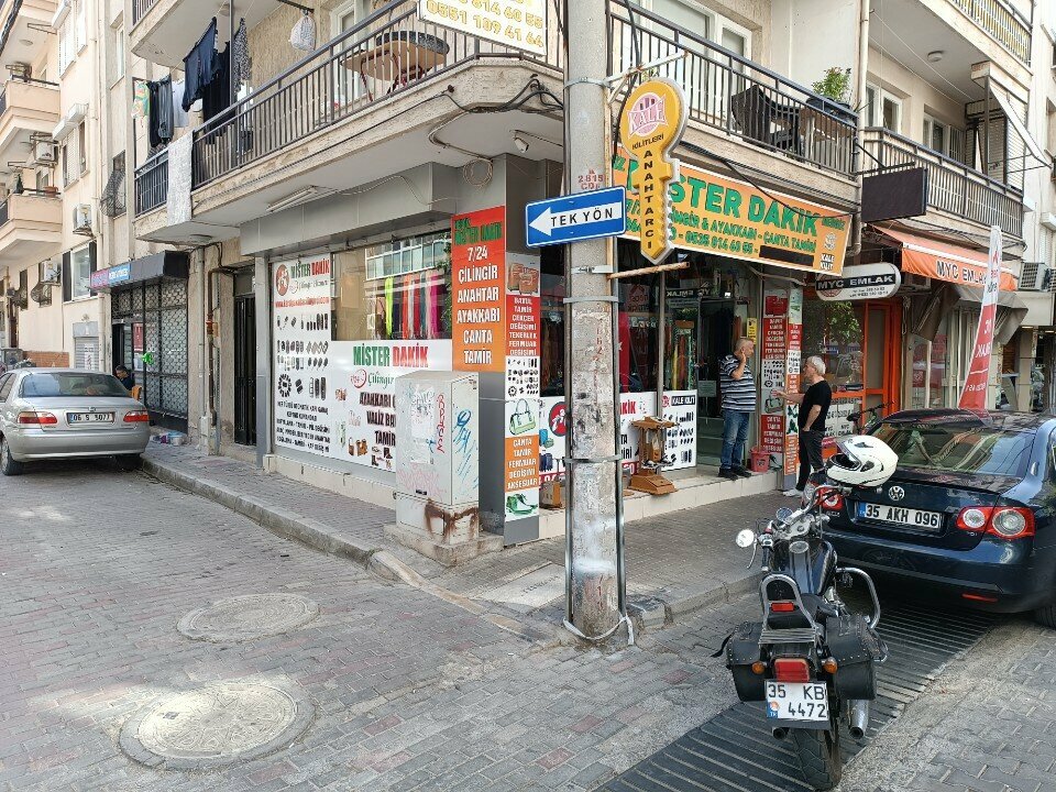Ayakkabı tamiri Mister Dakik, İzmir, foto