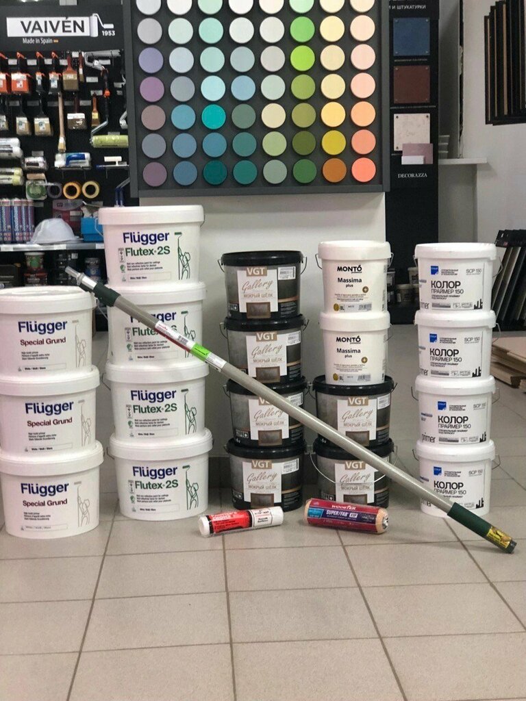 Boya ve cila malzemeleri üretim ve satış yerleri The World of Paint, Yaroslavl, foto