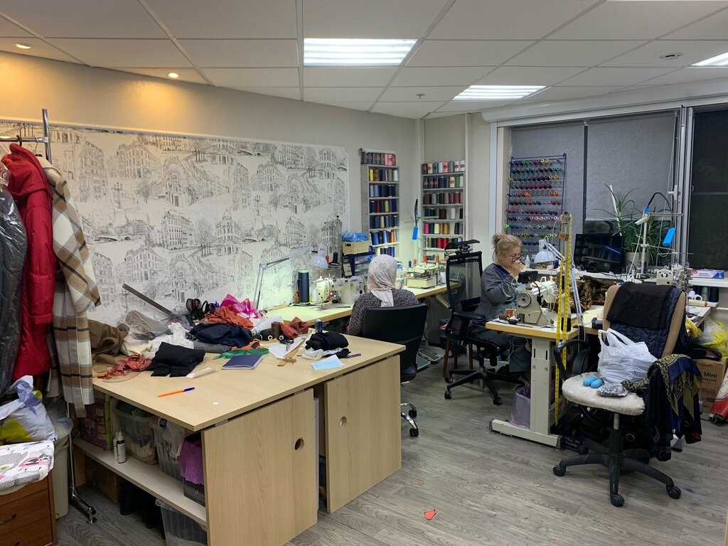 Kıyafet tamiri Тая, Moskova, foto