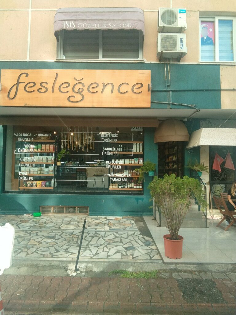 Kasap, şarküteri Fesleğence, Adana, foto