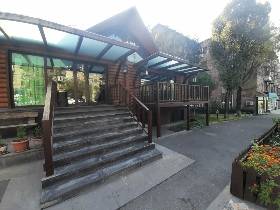 Kafe Antarayin Dzayner, Erivan, foto