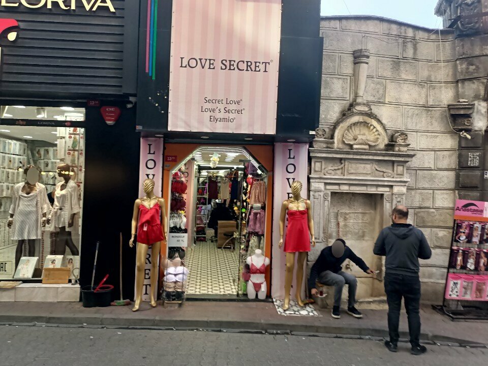 i̇ç giyim ve mayo mağazası Love Secret, İstanbul, foto