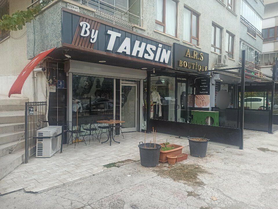 Berberler By Tahsin Erkek Kuaförü, Ankara, foto