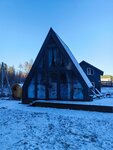Dомik у леса (2-y Slavyanskiy proyezd No:19, derevnya Sarzhenka), resort oteller, tesisler  Saint‑Petersburg ve Leningradskaya oblastından
